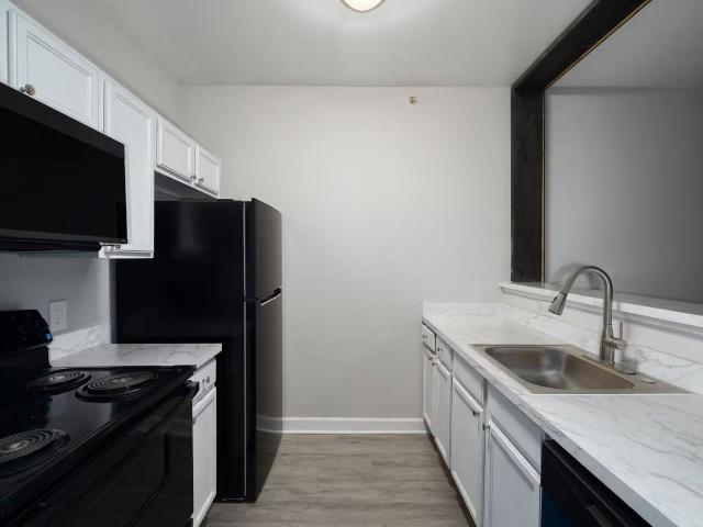 The Gardens at Manchester 3 Bedroom Apartment for Rent at 1420 Hull St, Richmond, VA 23224 Blackwell