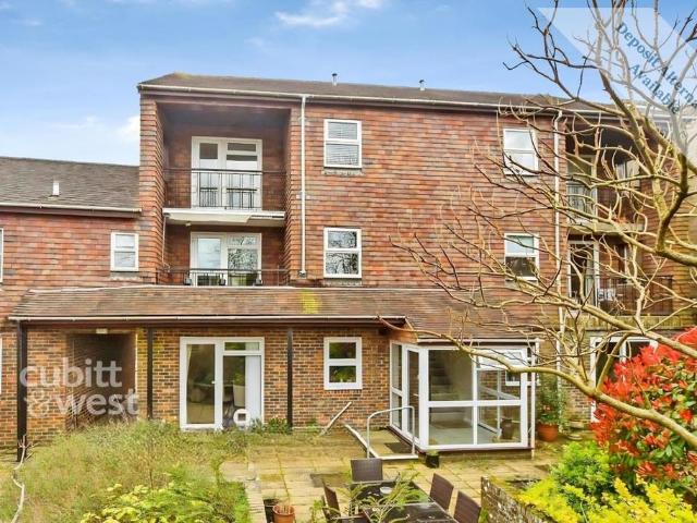 The Genistas Semley Road BN6 4 bed apartment to rent £2,000 pcm £462 pw