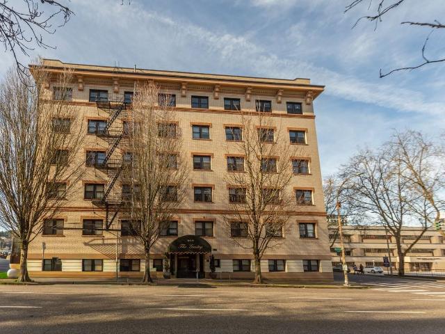 The Gentry Apartments Studio Apartment for Rent at 909 Sw 12th Ave, Portland, OR 97205 Downtown Portland