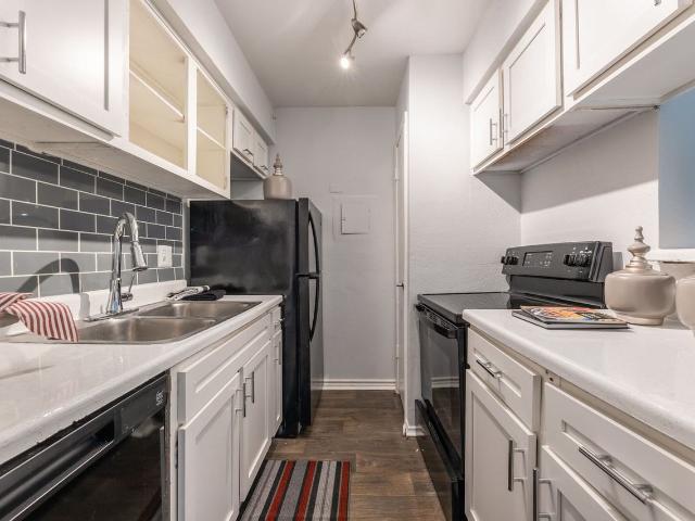 The Gentry 2 Bedroom Apartment for Rent at 8550 Easton Commons Dr, Houston, TX 77095
