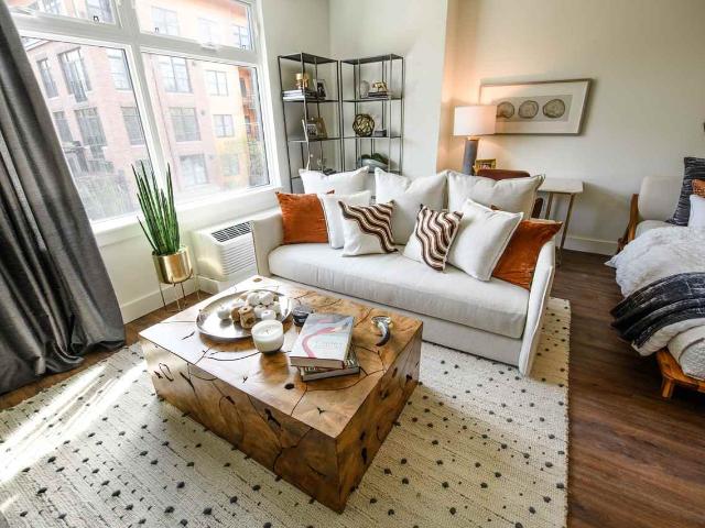 The George Besaw Studio Apartment for Rent at 2323 Nw Savier St, Portland, OR 97210 Northwest District