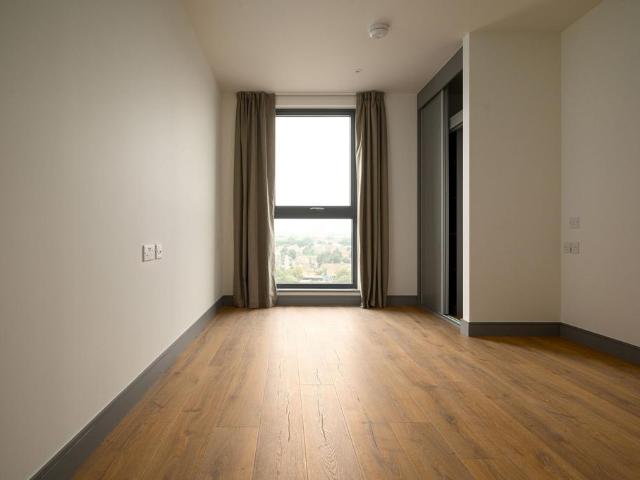 The Gessner, 3 Watermead Way. 2 bed flat to rent £2,840 pcm £655 pw