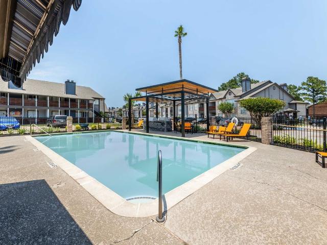 The Gibson 2 Bedroom Apartment for Rent at 8255 Sunbury Ln, Houston, TX 77095