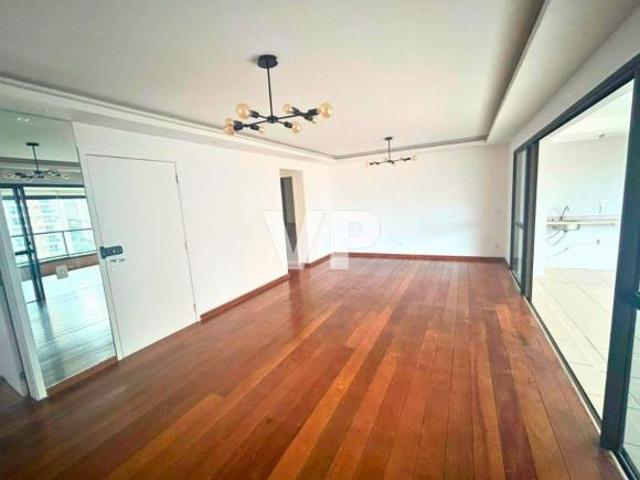 THE GIFT | 210m² | 4 SUÍTES | 4 VAGAS | DEPÓSITO PRIVATIVO