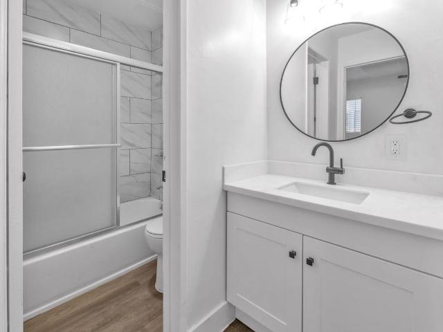 The Gigi 1 Bedroom Apartment for Rent at 11921 Lakewood Blvd, Downey, CA 90241 Downey