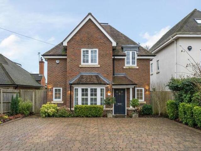 The Glade, Fetcham, 4 Bedroom Detached