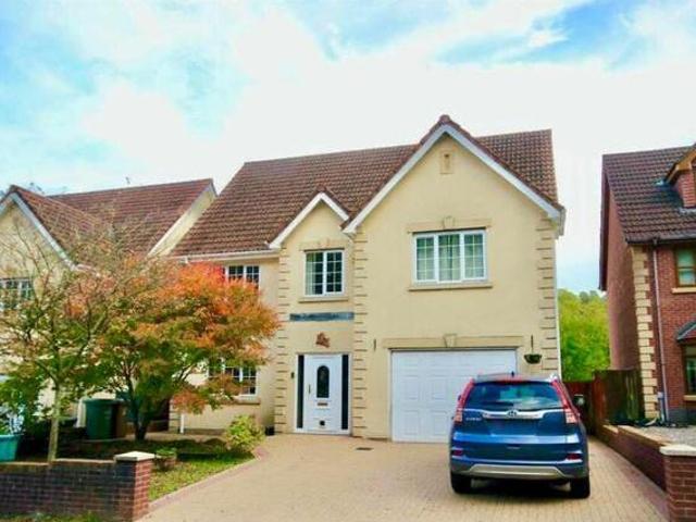 The Glade, Wyllie, 6 Bedroom Detached