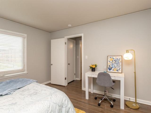 The Gladstone! Classic but Modern 1 & 2 Bedroom Apartments in Dundee 1 Bedroom Apartment for Rent at 4723 Cass St, Omaha, NE 68132 Dodge Street Corridor