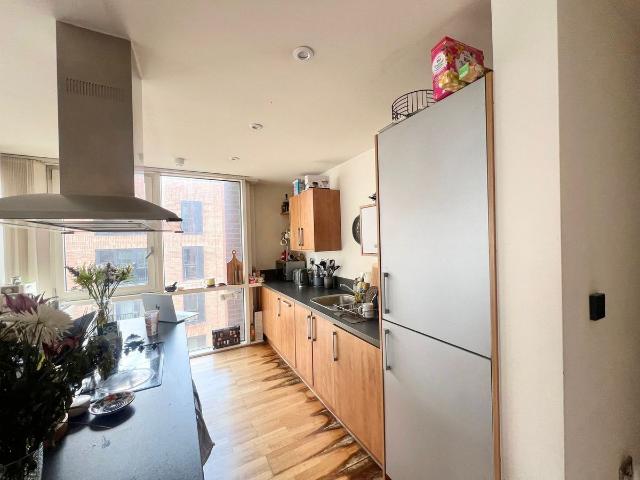 The Glasshouse, Birmingham B16, 2 bed flat to rent, £1,150 pcm | PrimeLocation