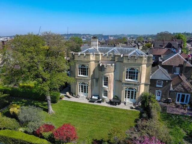 The Gleanings, St. Margarets Street, 5 Bedroom Detached