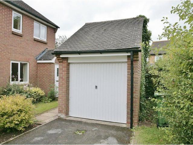 The Glebe, Cumnor, Oxford OX2, 2 bed end terrace house to rent, £1,650 pcm | PrimeLocation