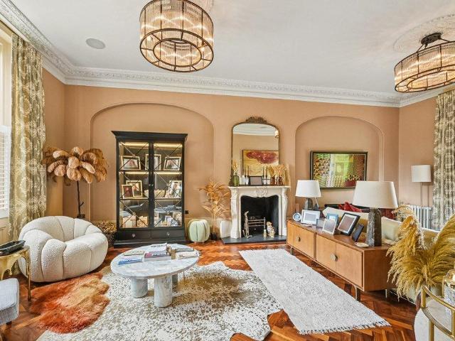 The Glebe, London, SE3 6 bed end of terrace house to rent £13,500 pcm £3,115 pw