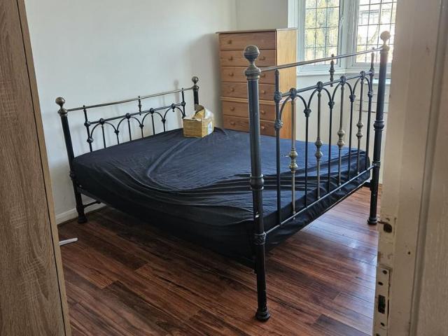 The Glen, Southall UB2 1 bed in a flat share to rent £1,700 pcm £392 pw