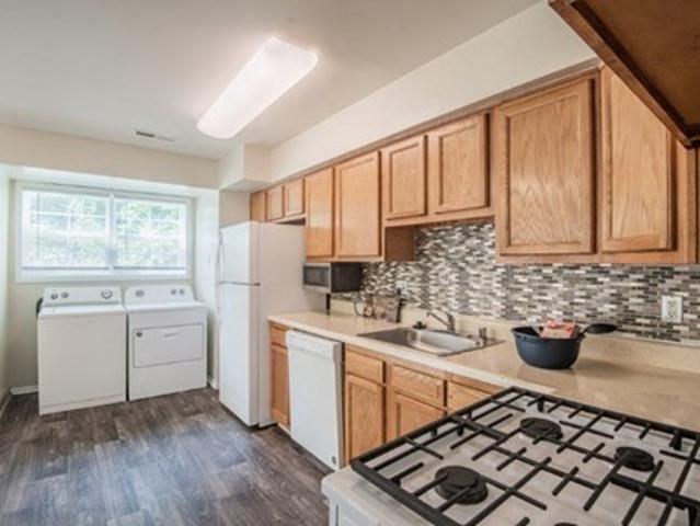 The Glens at Diamond Ridge Three Bedroom 1.5 Bath 1,042 sqft