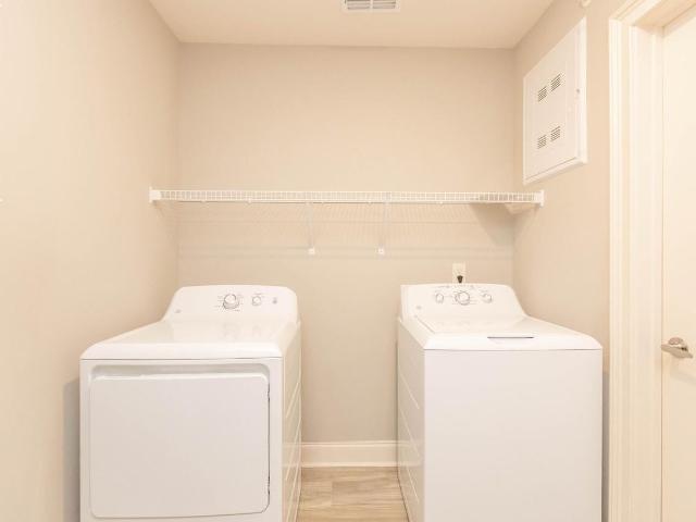 The Grand Reserve at Spring Hill 1 Bedroom Apartment for Rent at 3085 Commonwealth Dr, Spring Hill, TN 37174