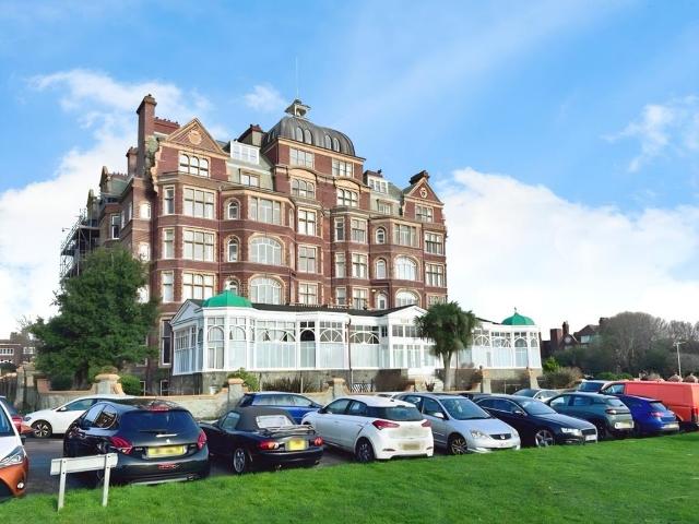 The Grand, The Leas, Folkestone 2 bed flat to rent £1,550 pcm £358 pw