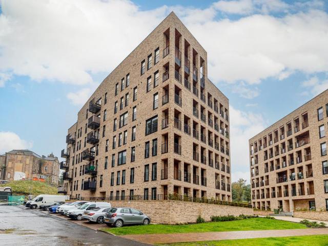 The Grange, Glasgow, Battlefield 2 bed apartment to rent £1,495 pcm £345 pw