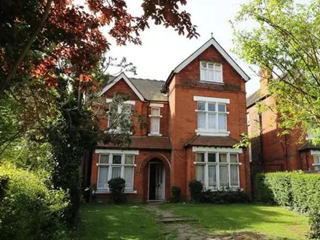 The Grange, The Knoll, London, W13 8JJ, United Kingdom | Studio apartment for rent #140225420 | Rentberry