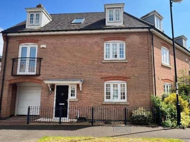 The Grange, Thistle Drive, 4 Bedroom Semi detached