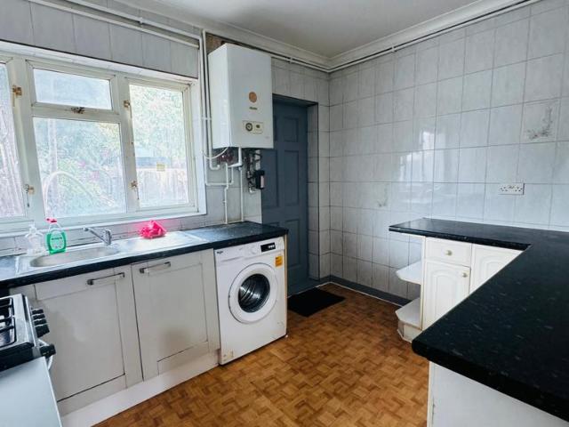 The Grange, Wembley HA0 3 bed terraced house to rent £2,475 pcm £571 pw