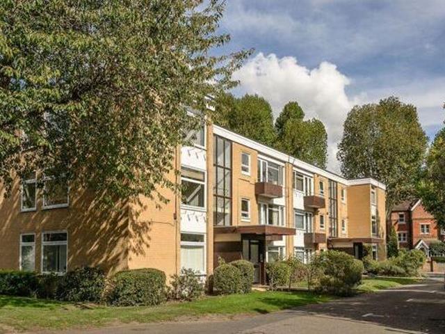 The Grange, Wimbledon Village, 3 Bedroom Flat