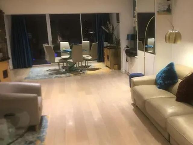 The Greenway, London, NW9 5AP, United Kingdom | 4 bed duplex for rent #118298832 | Rentberry