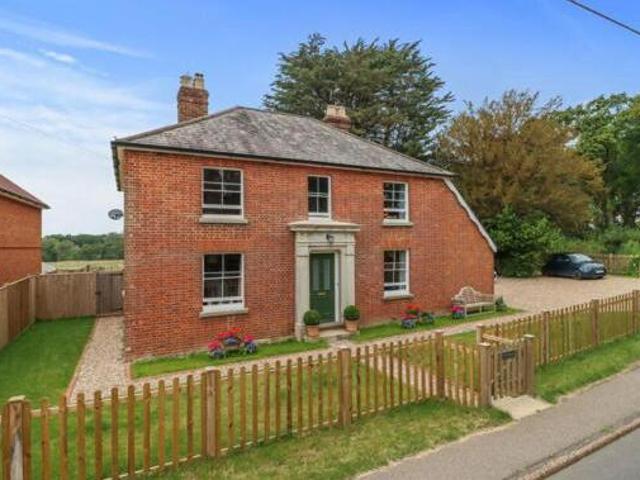 The Green, Catsfield,4 Bedroom Detached