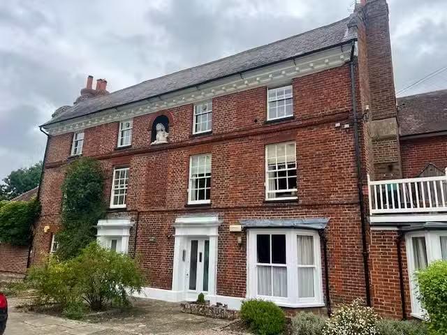 The Green, Chartham, CANTERBURY