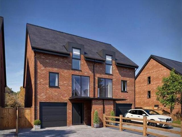 The Green, Cheapside, 3 Bedroom Semi detached