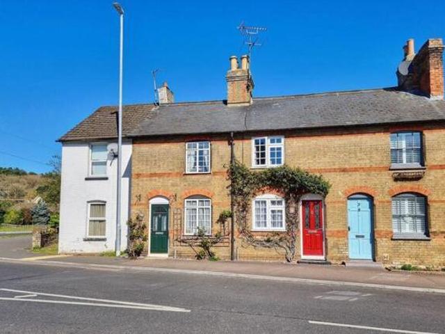 The Green, Clophill, 2 Bedroom Cottage