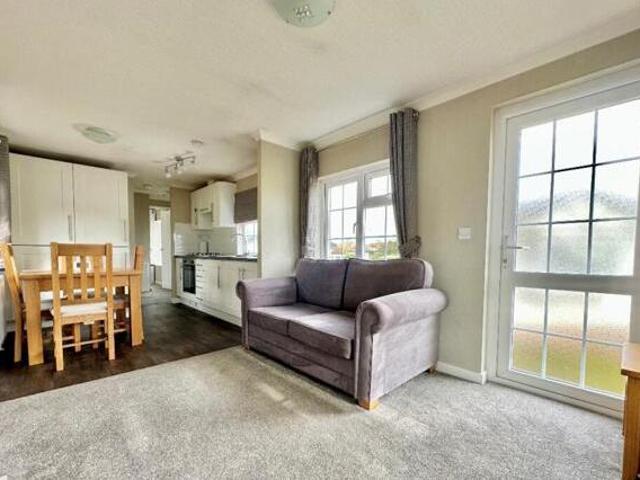 The Green, Cummings Hall Lane, 1 Bedroom Park