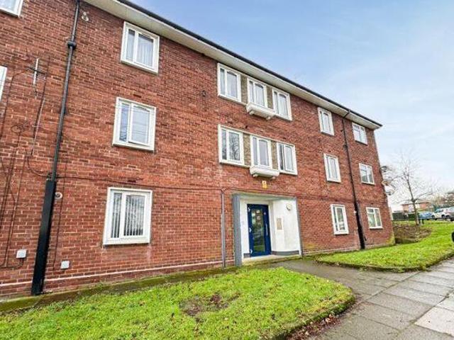 The Green, Old Swan, 2 Bedroom Flat