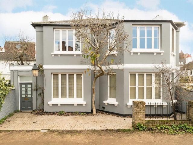 The Green, London SW19 5 bed detached house to rent £9,500 pcm £2,192 pw