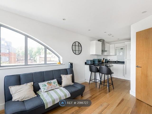 The Green, London W5, 1 bed flat to rent, £1,799 pcm | PrimeLocation