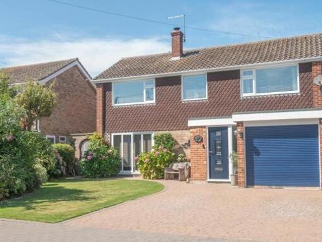 The Green, Manston, 4 Bedroom Detached