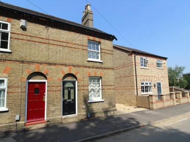 The Green, Stotfold, 2 Bedroom Terraced