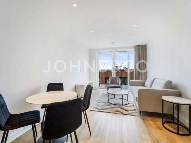 The Green Quarter, Southall, London, UB1 2 bed apartment to rent £1,998 pcm £461 pw