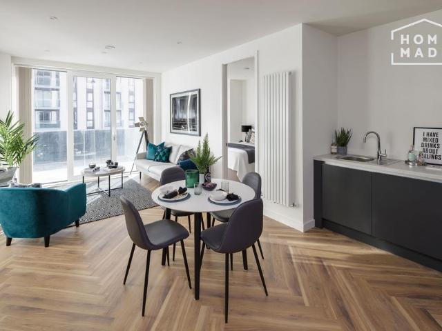 The Green Rooms, M50 3 bed apartment to rent £2,250 pcm £519 pw