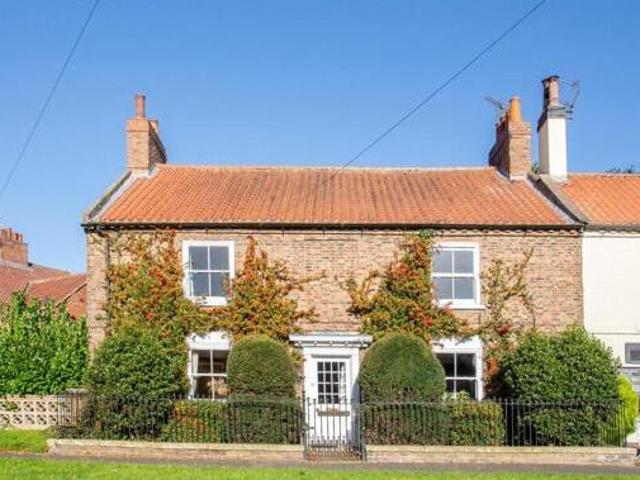 The Green, Upper Poppleton, 4 Bedroom House