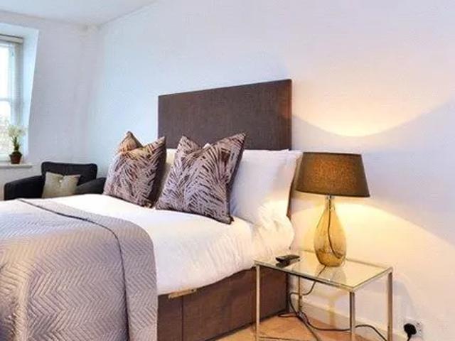 The Greenhouse, 27a Hill Street, London, W1J 5LP, United Kingdom | 1 bed apartment for rent #167826512 | Rentberry