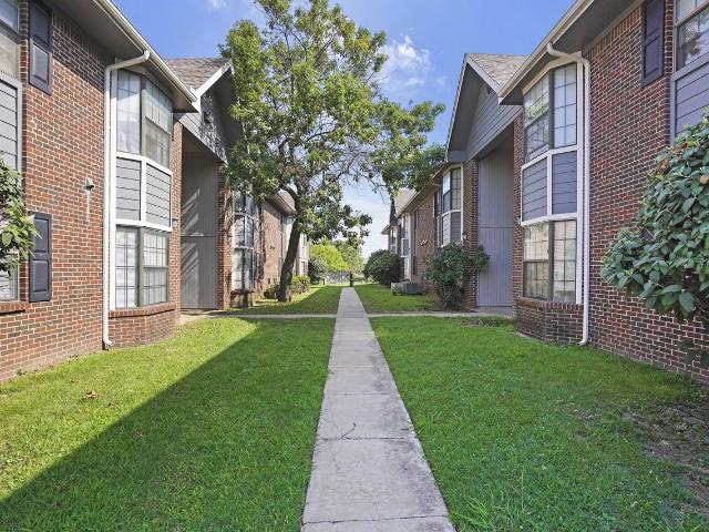 The Greens Of Bedford 3 Bedroom Apartment for Rent at 6508 S 106th East Pl, Tulsa, OK 74133