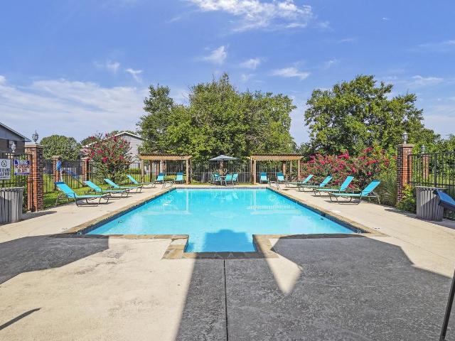 The Greens Of Bedford 2 Bedroom Apartment for Rent at 6508 S 106th East Pl, Tulsa, OK 74133