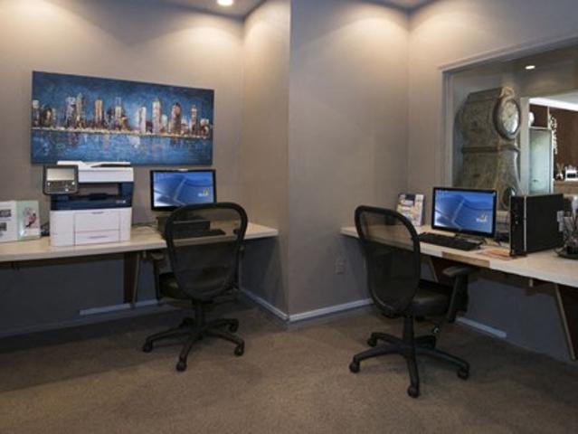 The Greens at Hurricane Creek Custom Deluxe III Executive Suite Fully Furnished & Paid Utilities