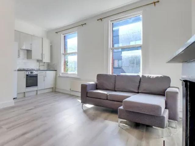 The Groom Room, 114 Fortune Green Road, London, NW6 1DH, United Kingdom | 2 bed apartment for rent #168181807 | Rentberry
