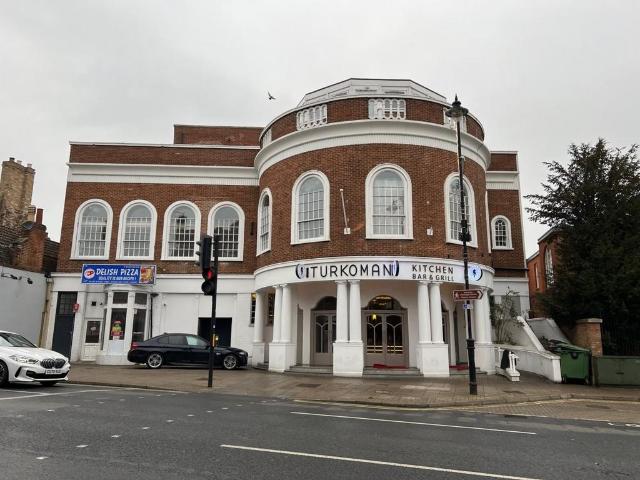 The Grosvenor, Newmarket 2 bed flat to rent £1,295 pcm £299 pw