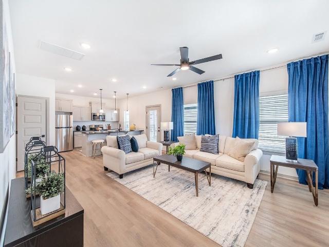 The Grove 2 Bedroom Apartment for Rent at 1735 W Chandler Ave, Rogers, AR 72758