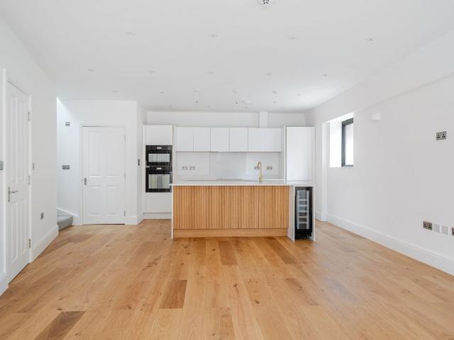 The Grove, Coulsdon CR5, 3 bed detached house to rent, £3,250 pcm | PrimeLocation