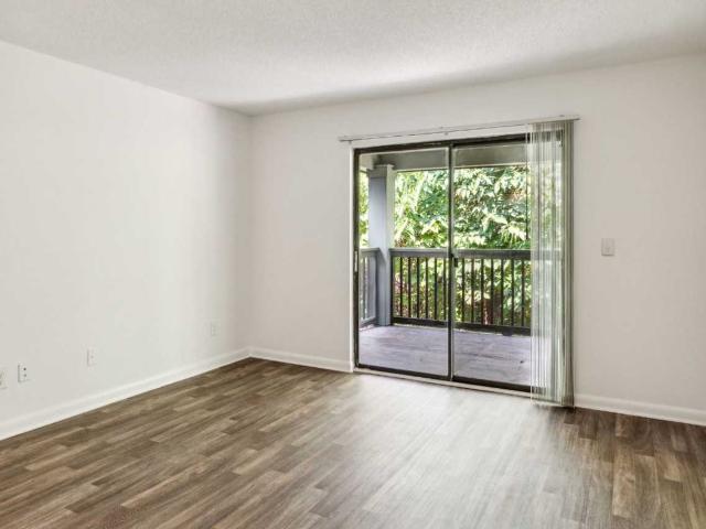 The Grove at Hickory Valley Studio Apartment for Rent at 1521 Hickory Valley Rd, Chattanooga, TN 37421 Woodmore Dalewood