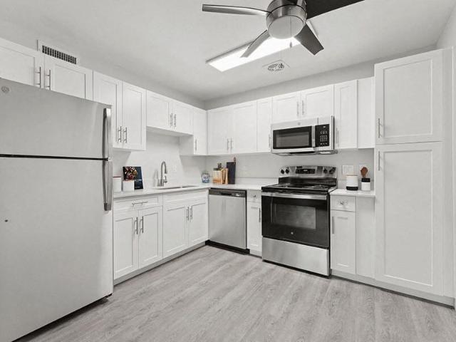 The Grove at Walnut Creek 2 Bedroom Apartment for Rent at 81 Mayhew Way, Walnut Creek, CA 94597