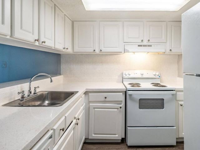 The Grove at Temple Terrace Apartments 2 Bedroom Apartment for Rent at 8740 Grove Ter, Temple Terrace, FL 33617